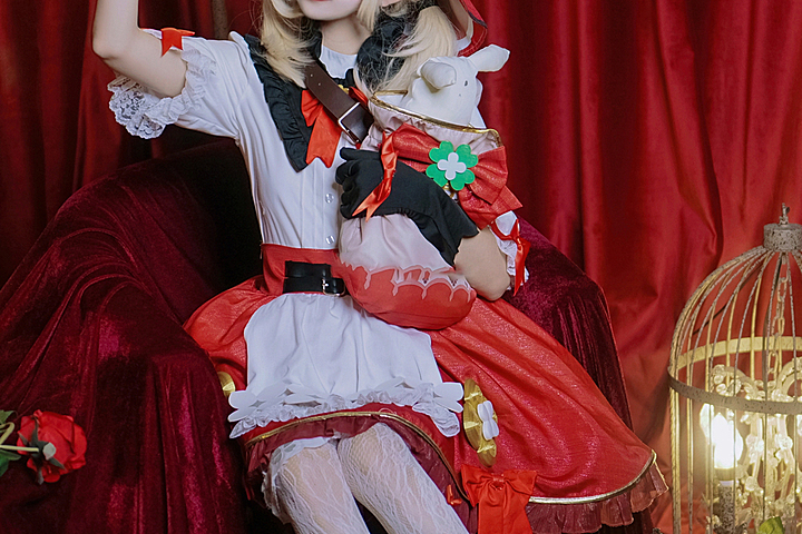 《原神》可莉cosplay - VVCON美瞳商城